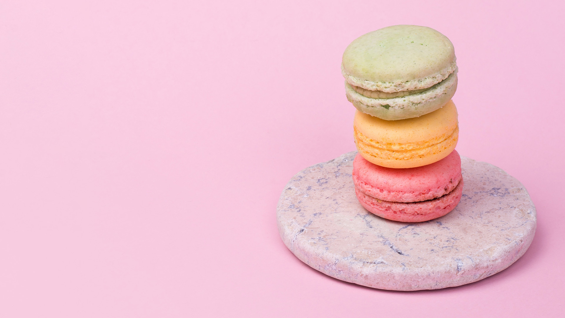 Kymmenen vinkkiä yrityksen graafiseen tuotantoon - Oddy Digital